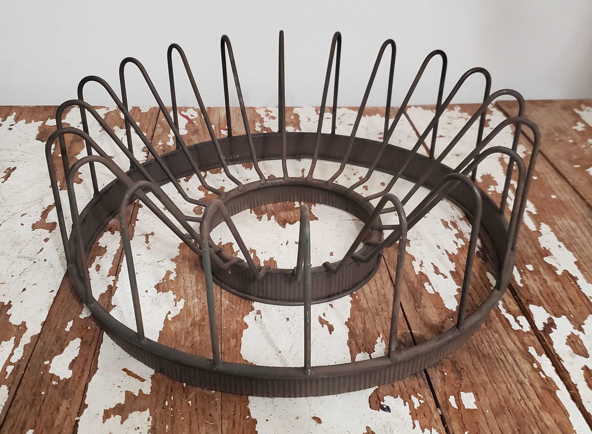 Vintage Metal Plate Rack